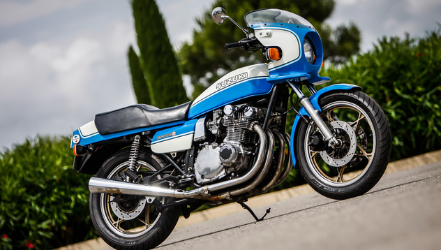 lamotoclassic.com | Suzuki GS 1000 S : le bikini de Wes Cooley