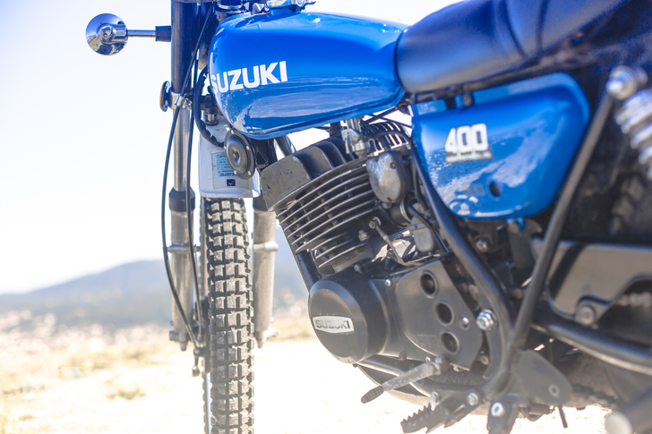 lamotoclassic.com | Suzuki TS 400 | Le temps des dinosaures